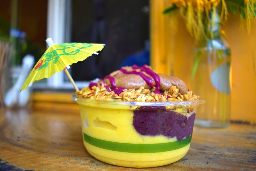 oahu sunrise shack hawaii acai bowl - Travel Agent Diary